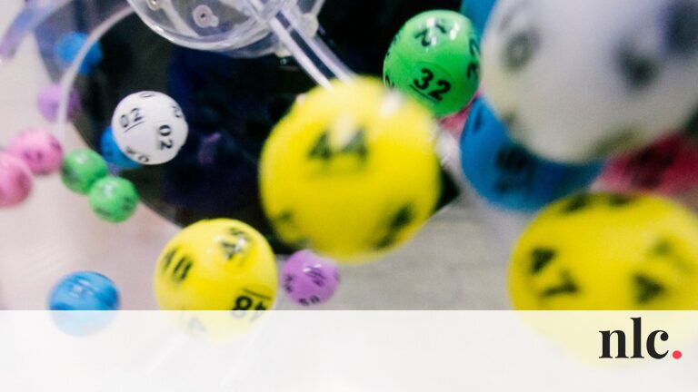 Elfeledett lottószelvénnyel lett gazdag egy nő