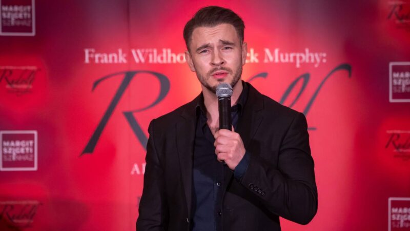 Sándor Péter reakciója a fizetésére