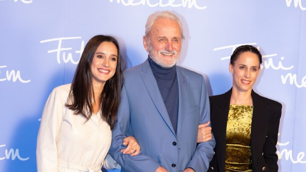 79 éves lett Trokán Péter, Trokán Nóri és Anna vagány fotóval köszöntötte