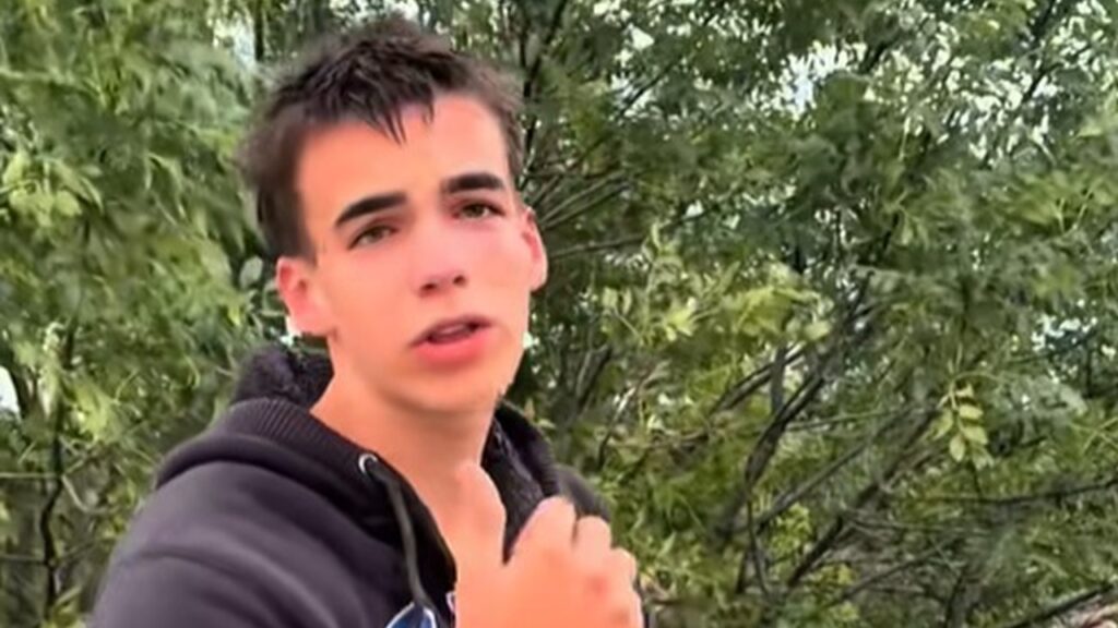 Novák Katalin kisebbik fia, Veres Tamás rapper karriert indít Suhantz néven